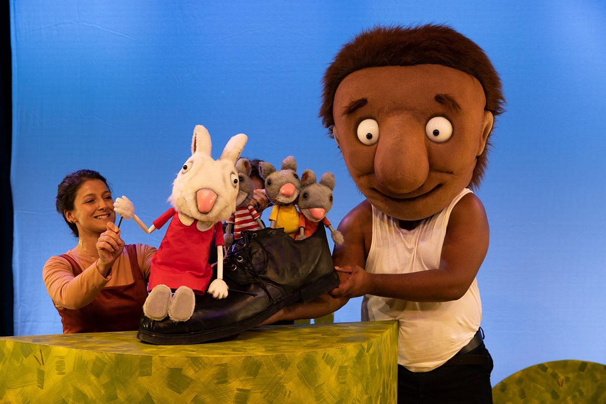 9 Fun London Theatre Shows For Young Kids [Sure-Hit Winners]